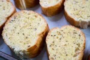Homemade Texas Toast Recipe | Crispy, Buttery, Garlic Toast at Home
