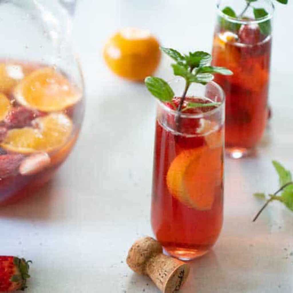 Easy Champagne Punch - The Happier Homemaker