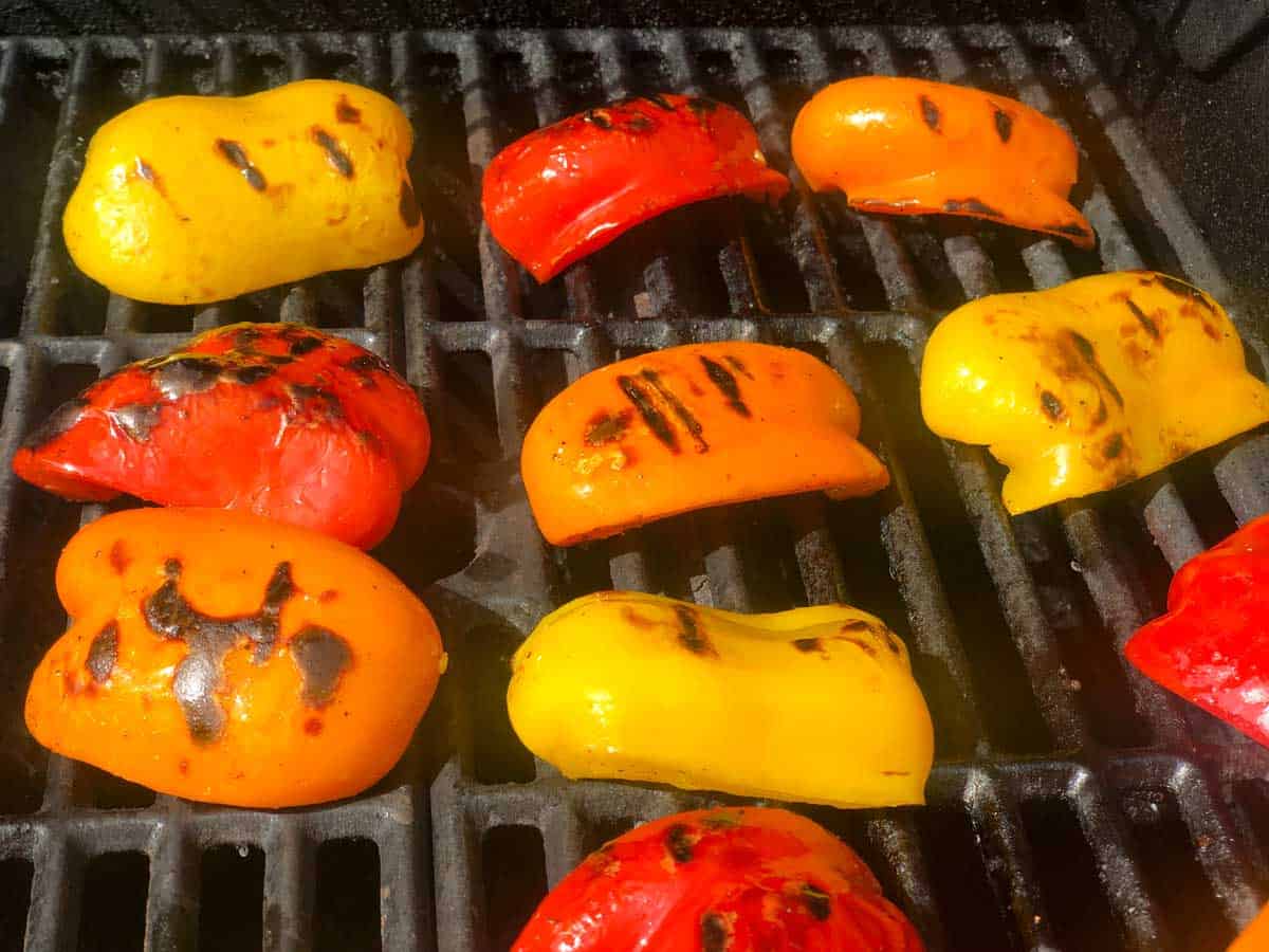 Easy Grilled Peppers Recipe - The Happier Homemaker