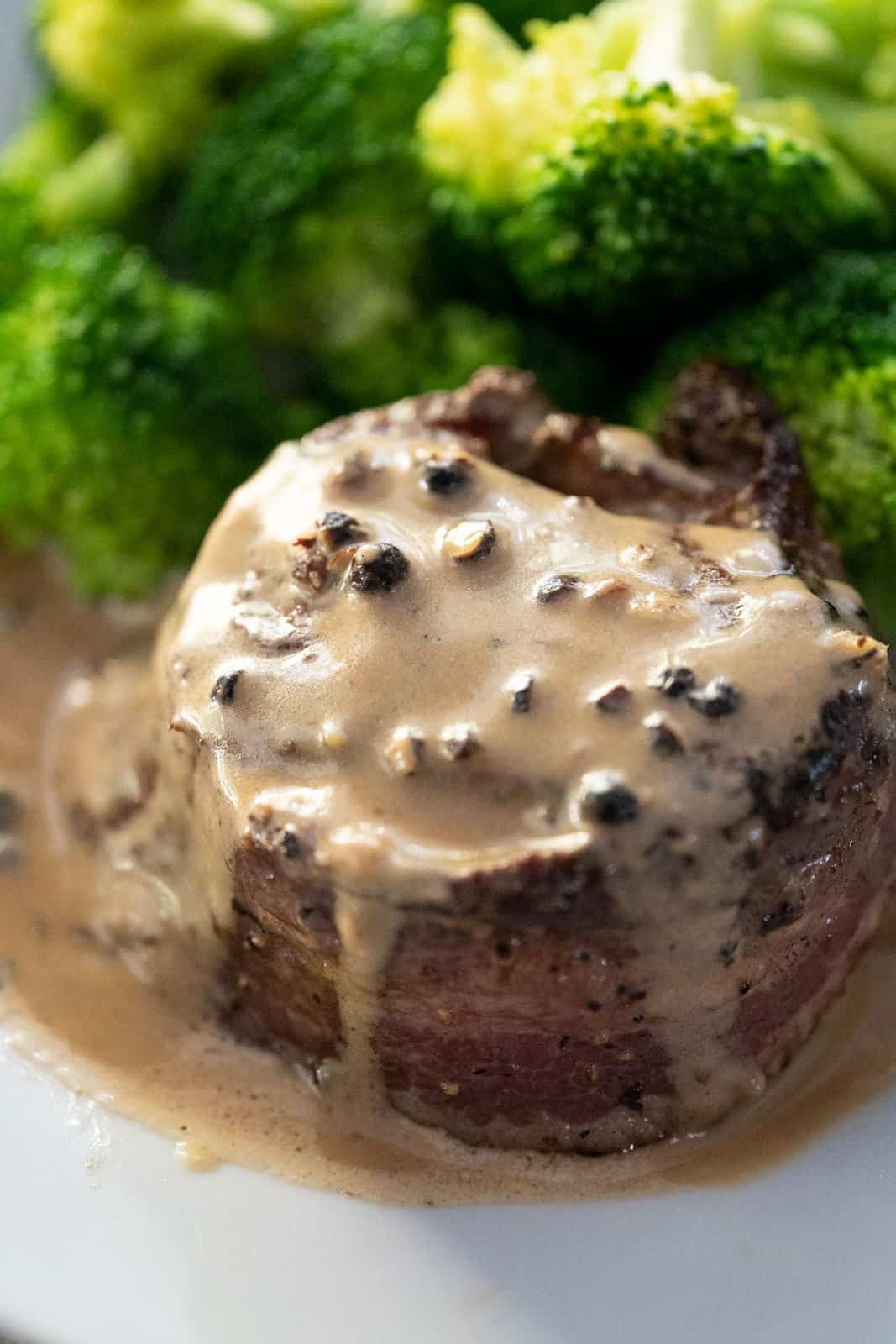 Easy Peppercorn Sauce - The Happier Homemaker
