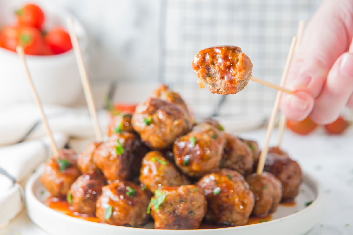 Sweet and Spicy Meatballs - The Happier Homemaker